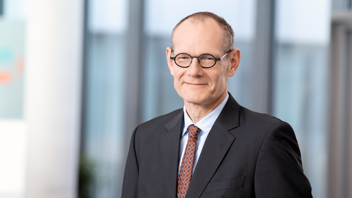 Dr. Bernd Montag (CEO)